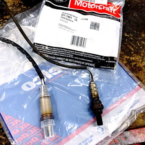 Things to Know About Oxygen Sensors | Hollenshade's